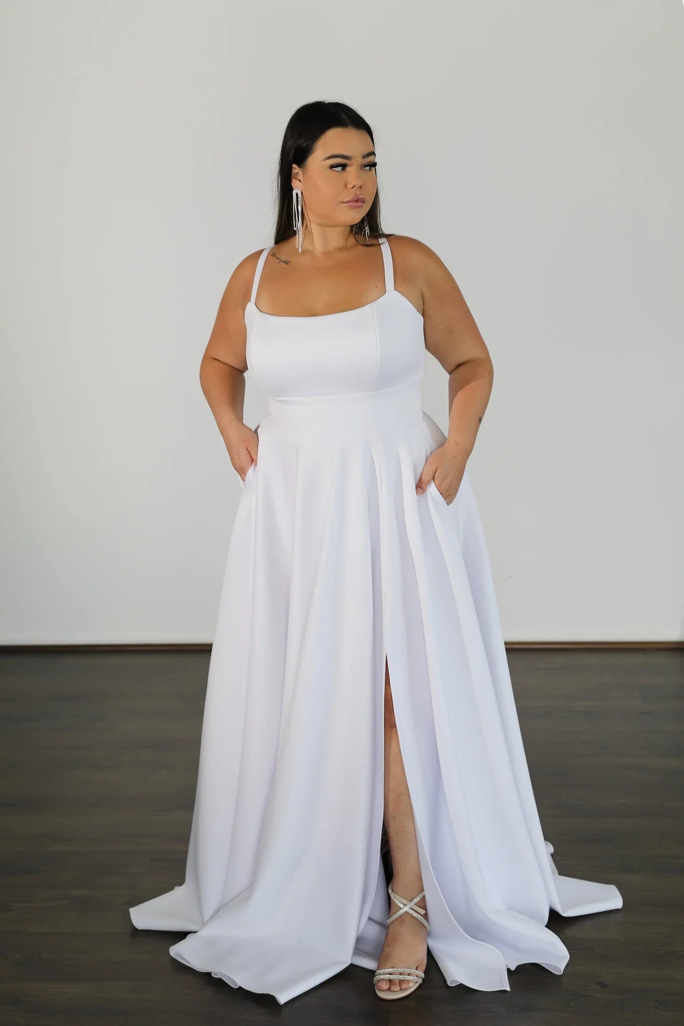 Plus Size Wedding Dresses – Curve Bridal Gowns | One Honey